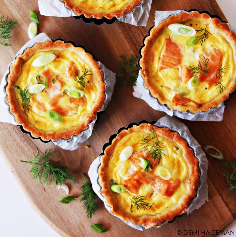 Mini zalm quiches met bosui en dille - StudioKOOK