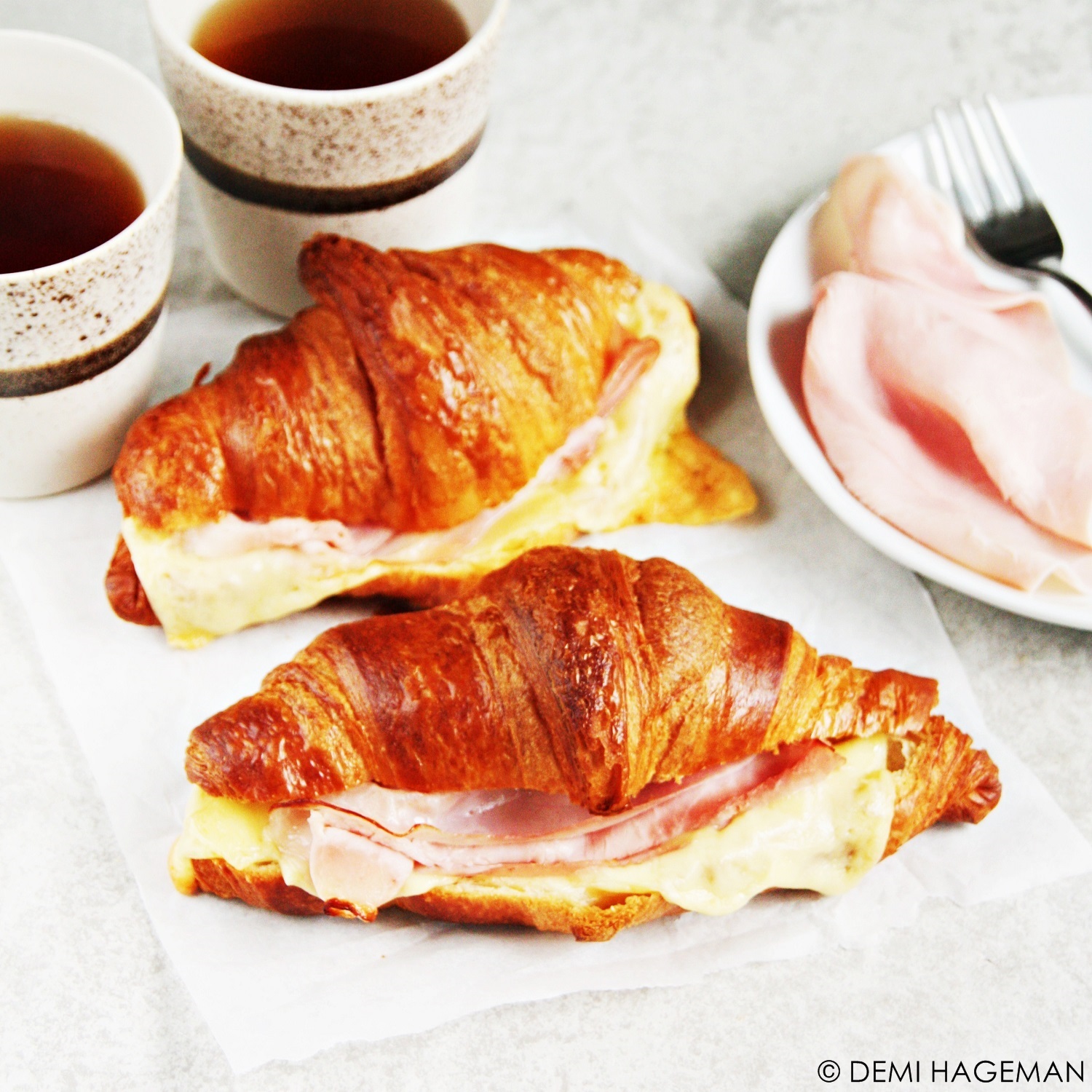 Ham-kaas croissant - StudioKOOK